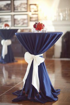 Table (Round) 30" - Wood | Linens and Events